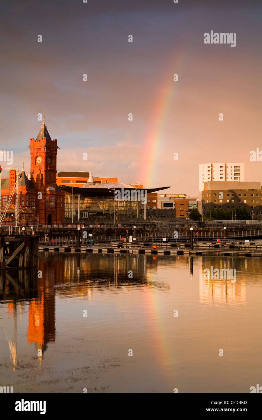 Cardiff bay landmarks hi-res stock photography and images - Alamy