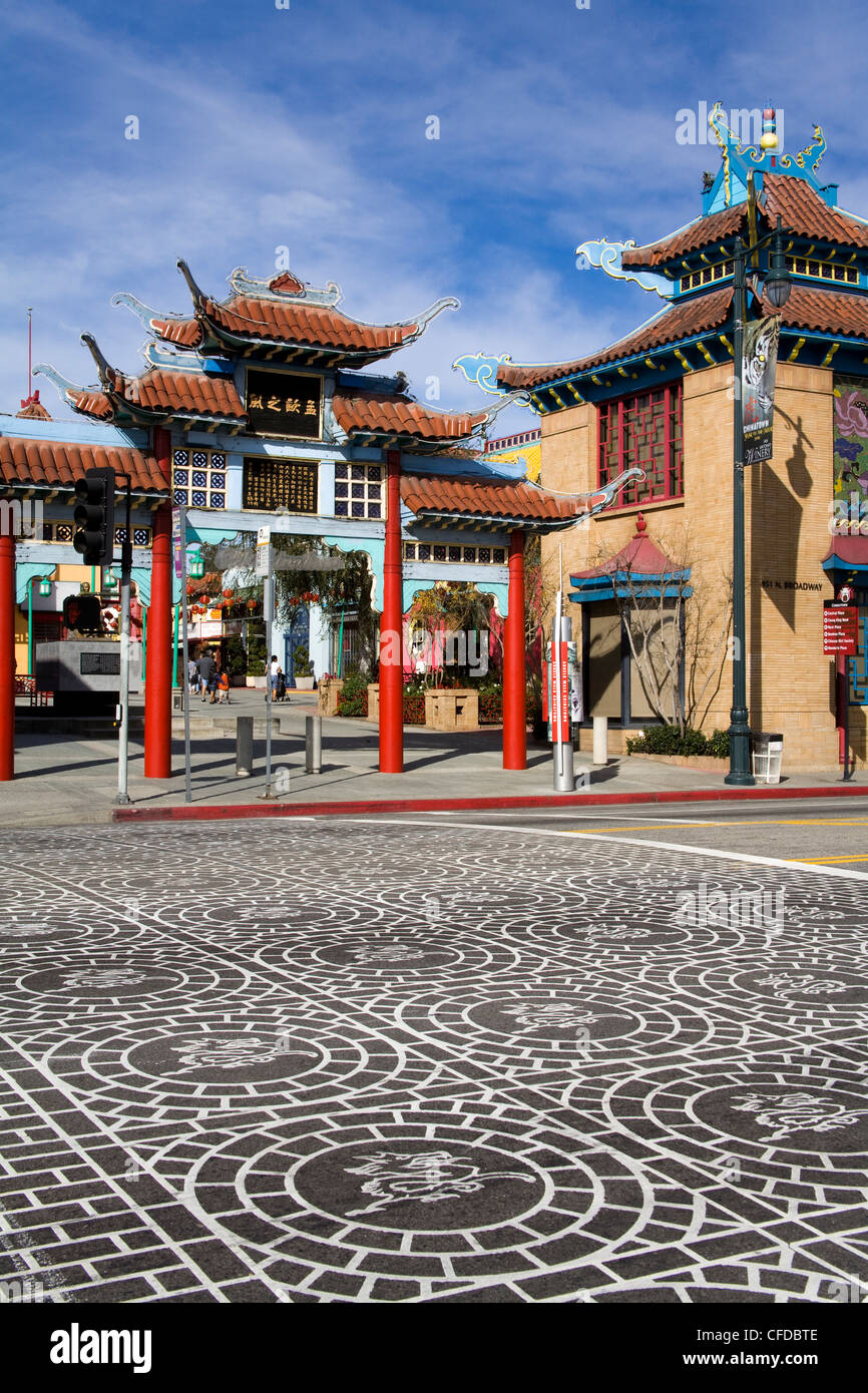 Chinatown gate los angeles hi-res stock photography and images - Alamy