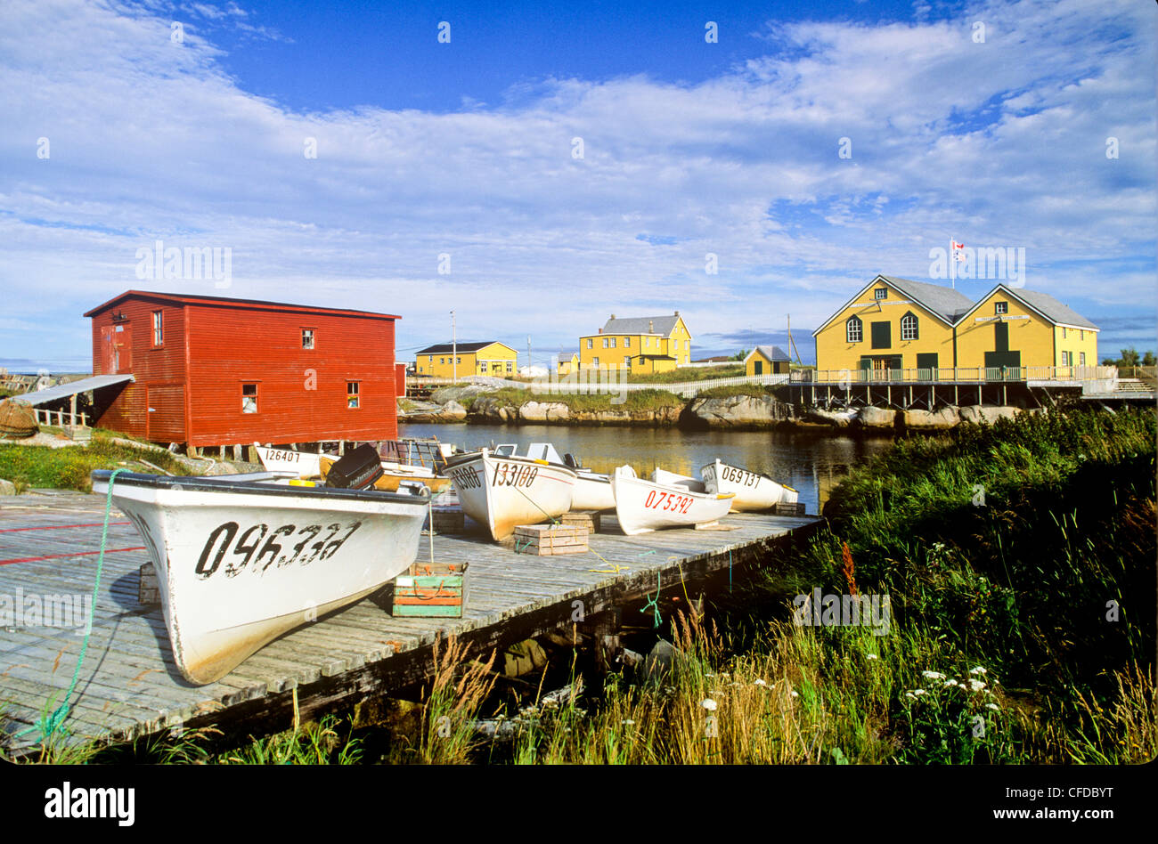 Yellow newtown hi-res stock photography and images - Alamy