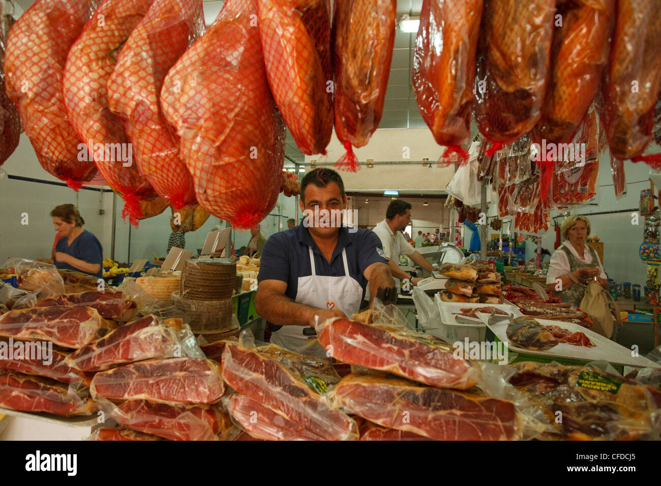 Weekly market hi-res stock photography and images - Alamy