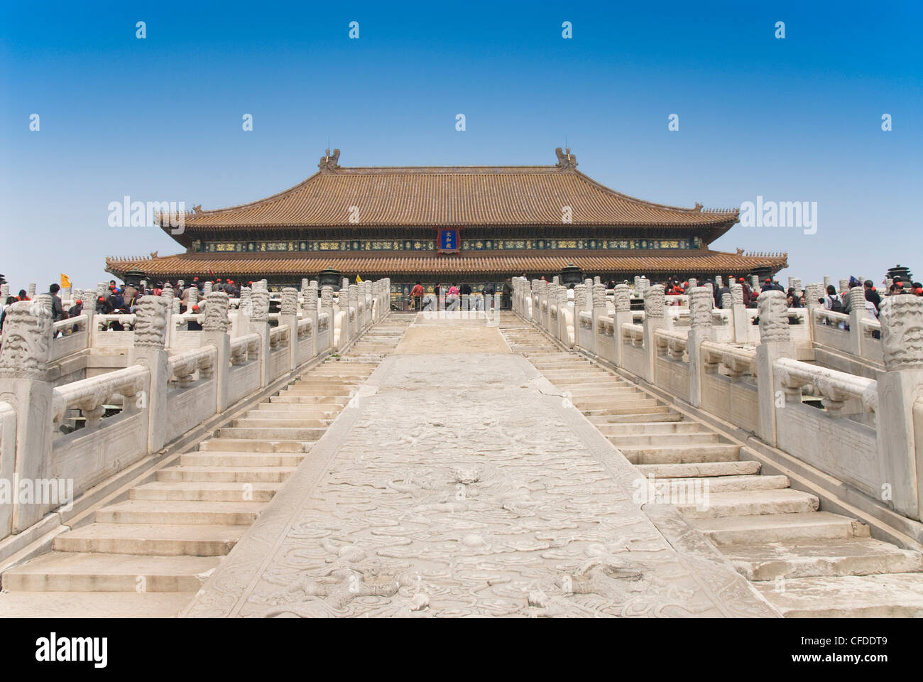 Hall of Supreme Harmony (Tai He Dian), with stone dragon marble carving ...