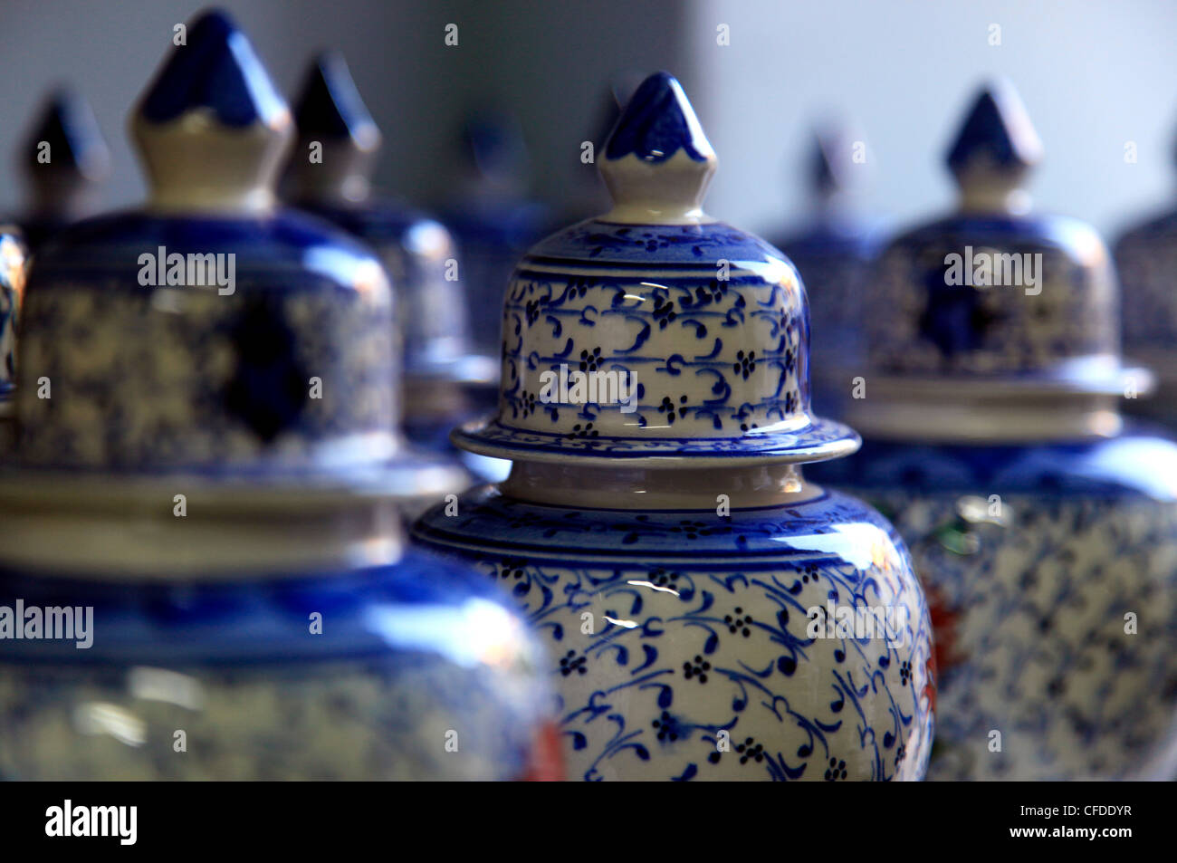 Traditional Turkish vases on display in a market stall in the old city ...
