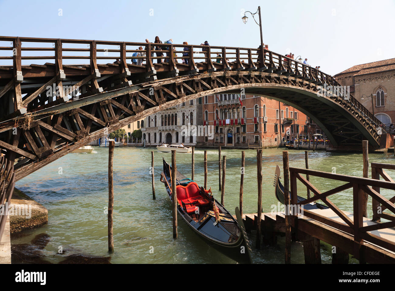 Accademia Bridge, Grand Canal, Venice, UNESCO World Heritage Site ...
