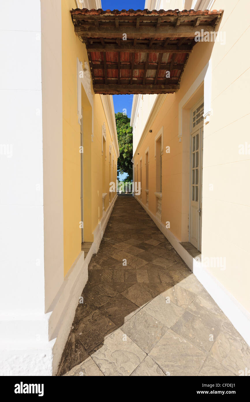 Alley, alleyway, Hotel Globo and Spanish Consulate, Joao Pessoa ...