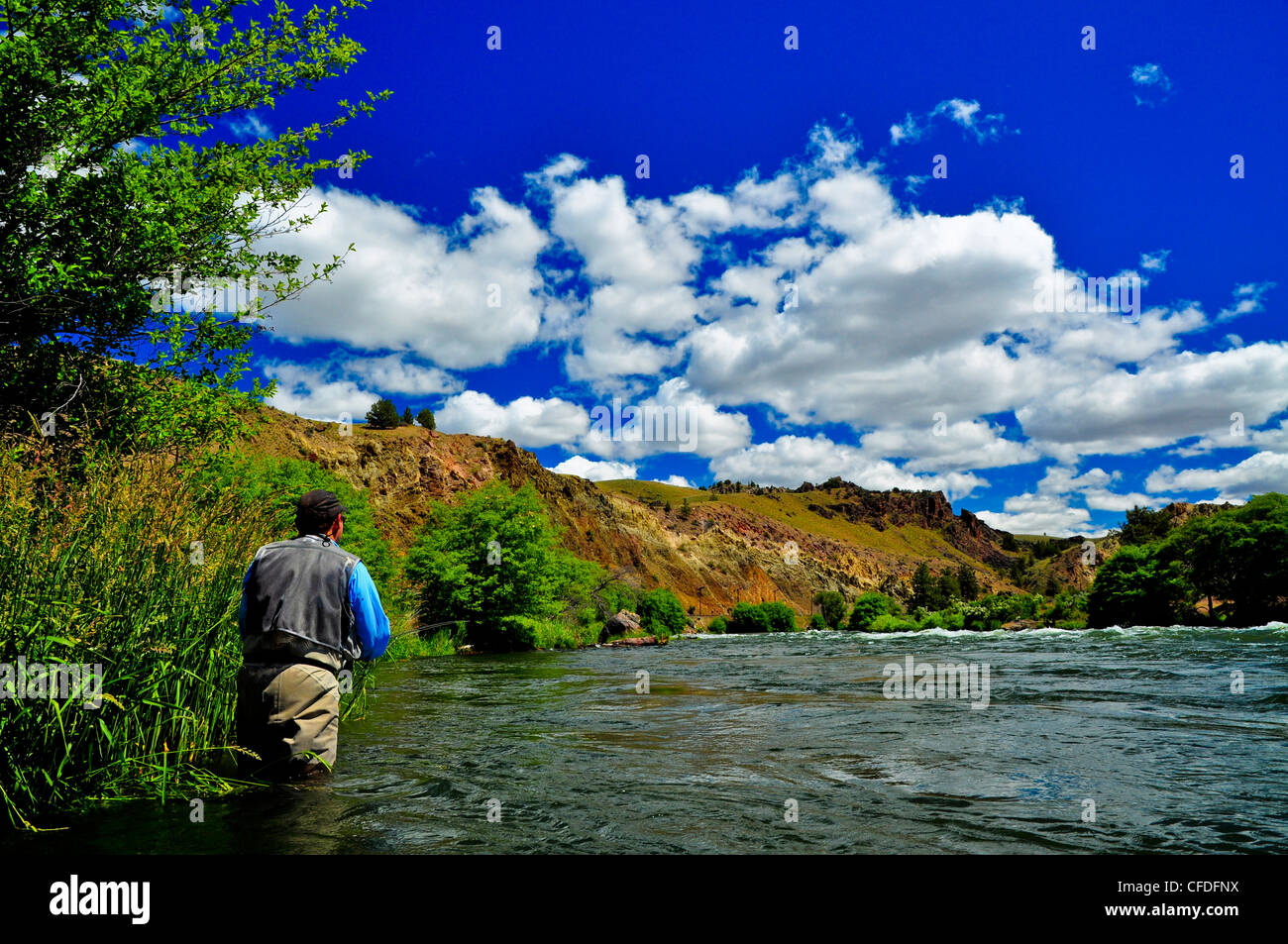 Person fishing oregon hi-res stock photography and images - Alamy