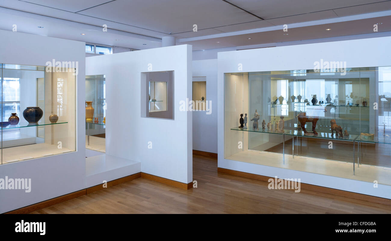 Museum fuer Angewandte Kunst Frankfurt, architect Richard Meier ...
