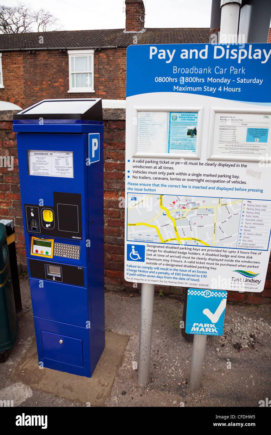 Car park ticket machine hi-res stock photography and images - Alamy