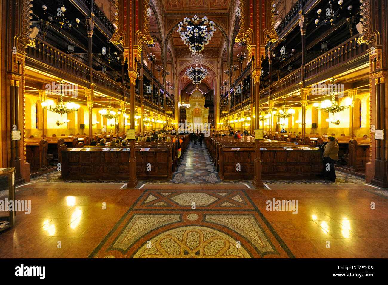 Synagogue hi-res stock photography and images - Alamy