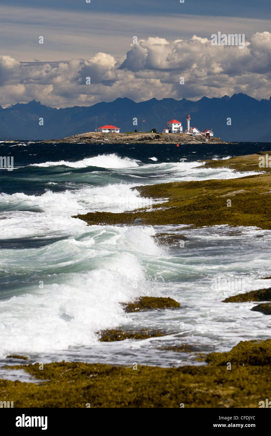 The lighthouse Entrance Island stands out against Stock Photo - Alamy