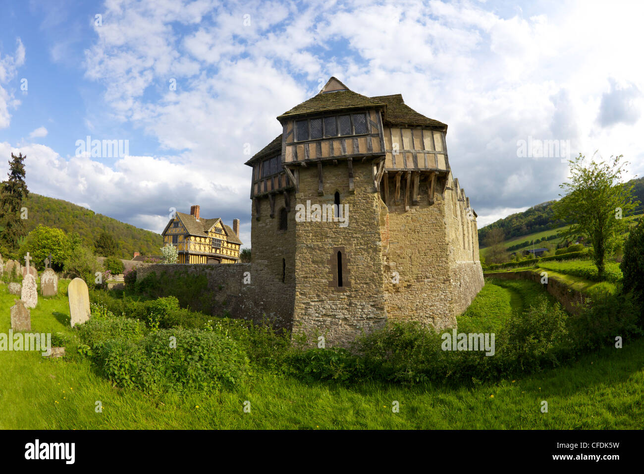 Uk spring sunshine hi-res stock photography and images - Alamy