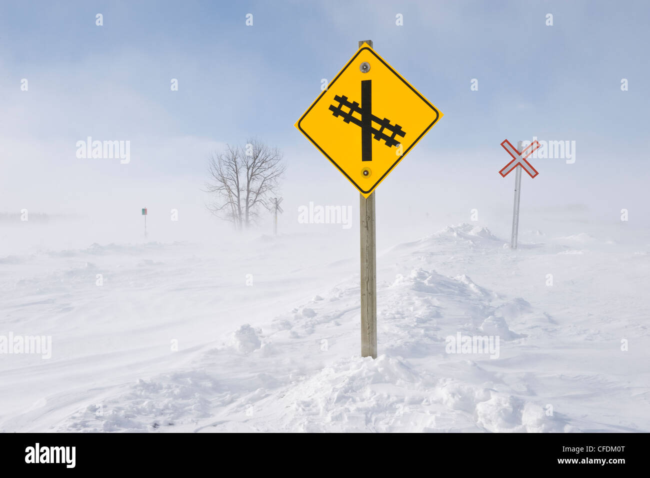 Blizzard [prairies winter storm] hi-res stock photography and images ...