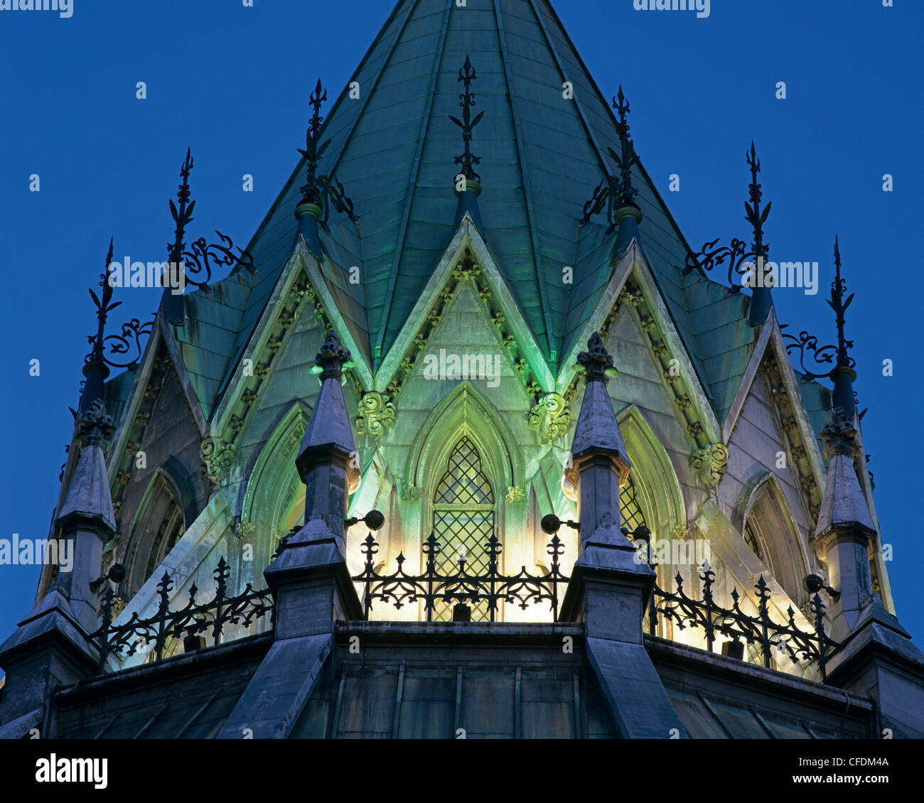 Parliament buildings ottawa green roofs hi-res stock photography and ...