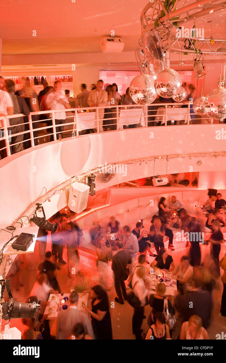 Club europe hi-res stock photography and images - Alamy