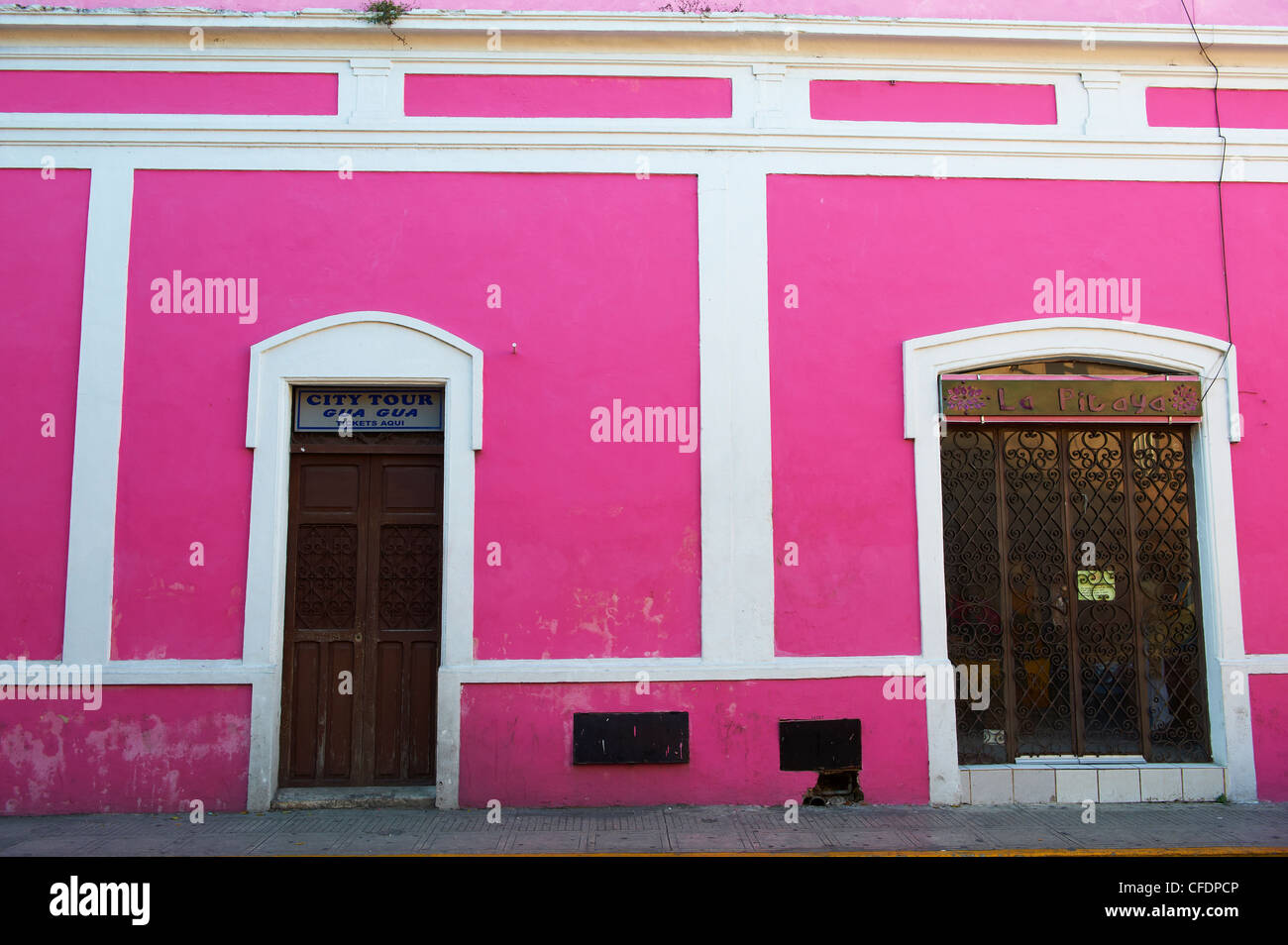 Merida mexico architecture colorful hi-res stock photography and images ...