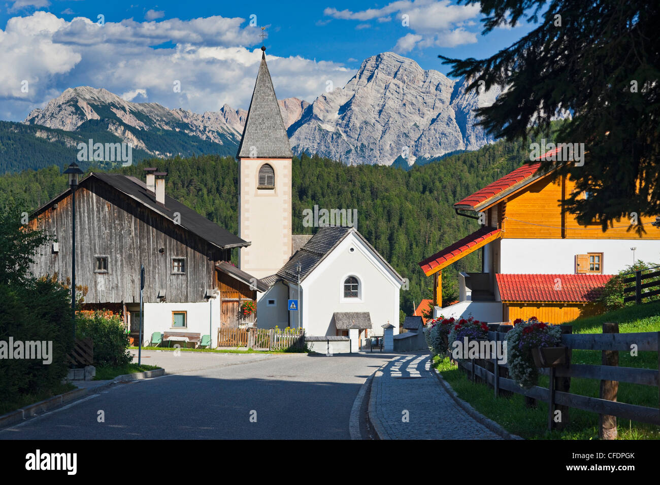 Val badia hi-res stock photography and images - Alamy