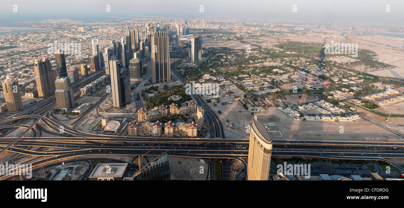 Burj khalifa tower viewpoint dubai hi-res stock photography and images ...