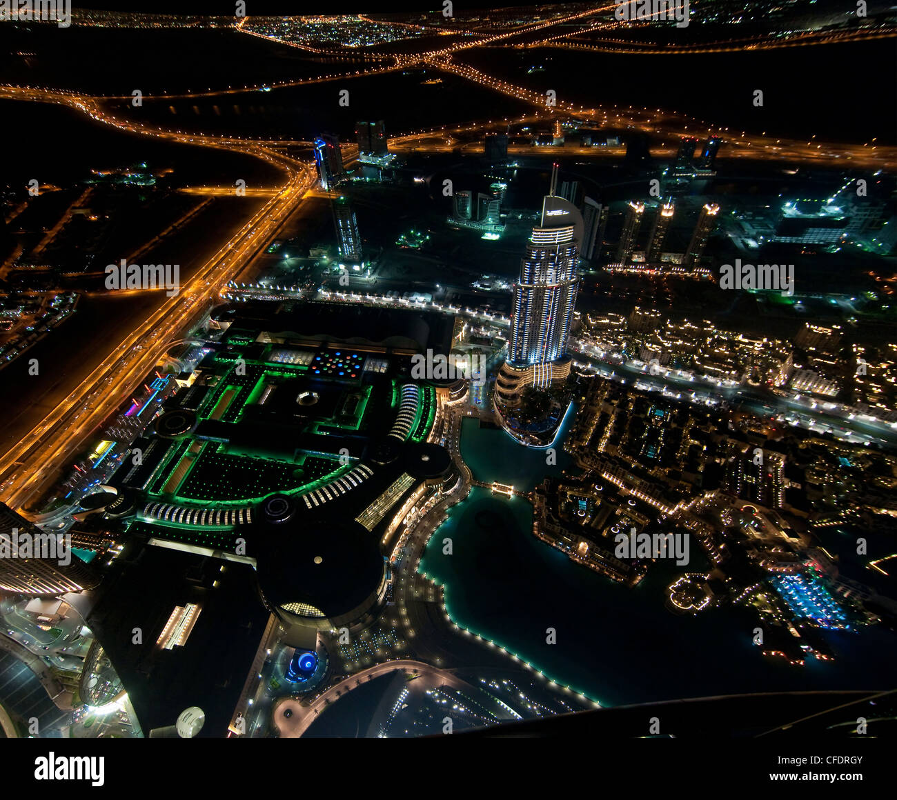 Burj khalifa tower viewpoint dubai hi-res stock photography and images ...