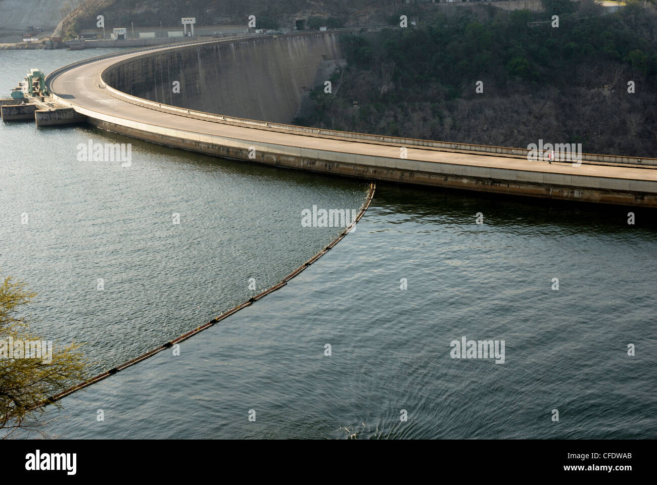Kariba Dam, Lake Kariba, Zimbabwe, Africa Stock Photo - Alamy