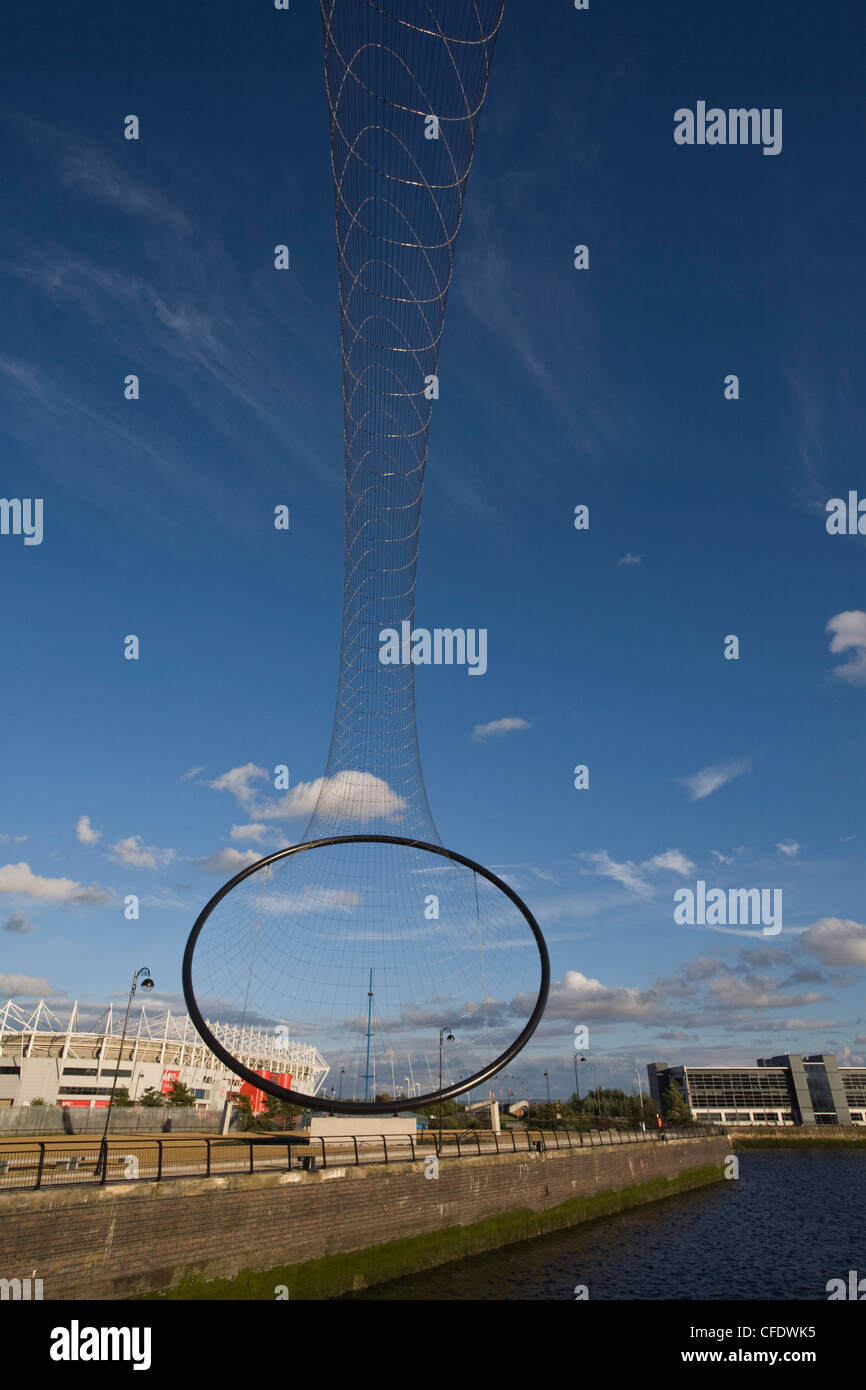 Temenos sculpture by Anish Kapoor with Middlesbrough FC stadium in ...