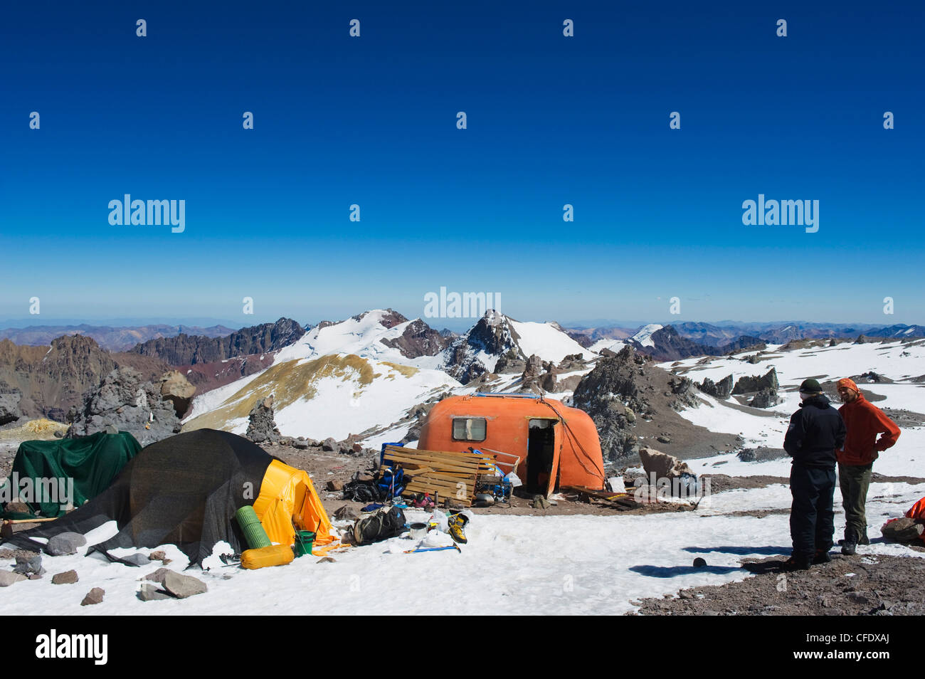 Nido del condores hi-res stock photography and images - Alamy