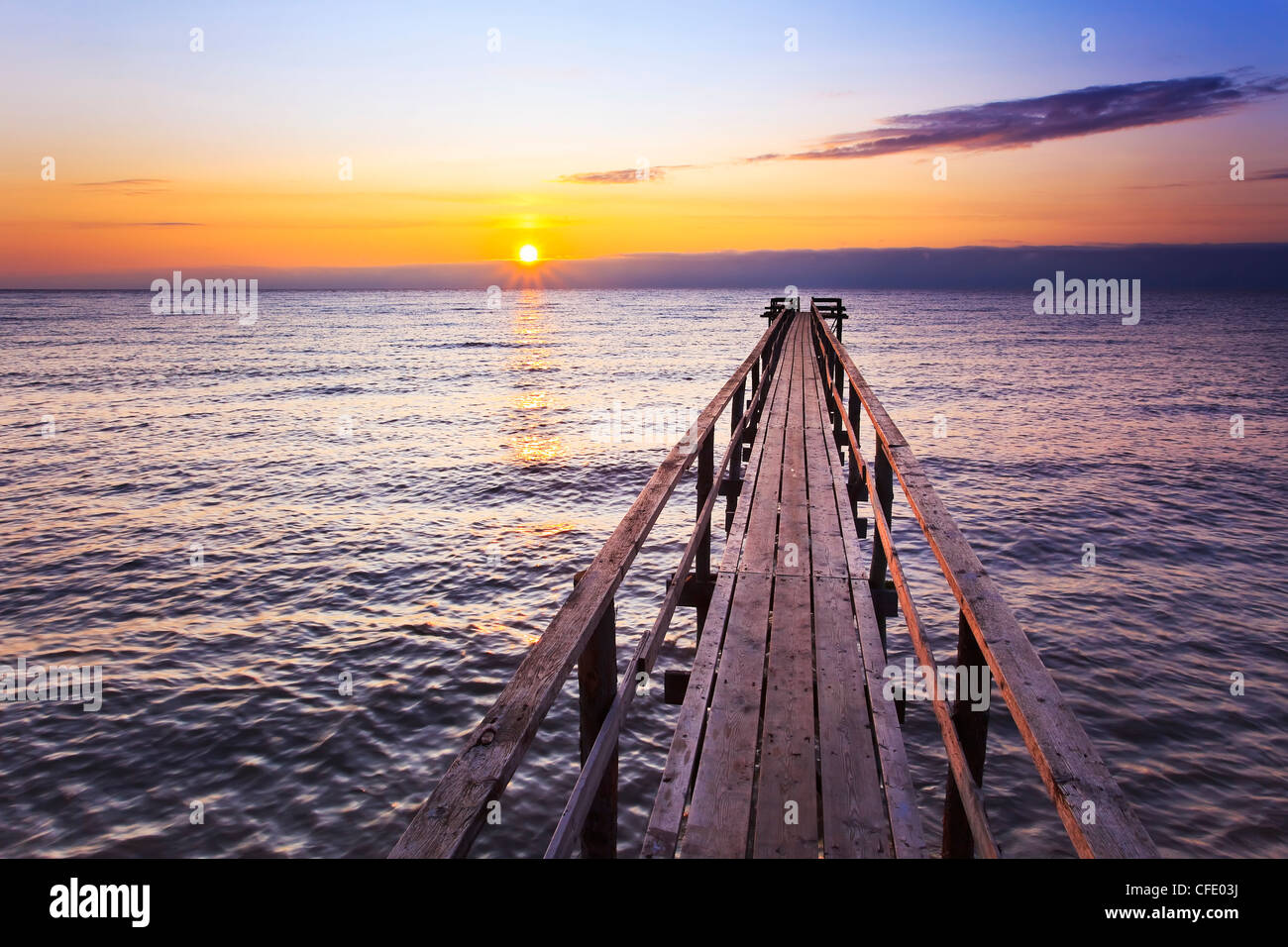 Lake winnipeg piers hi-res stock photography and images - Alamy