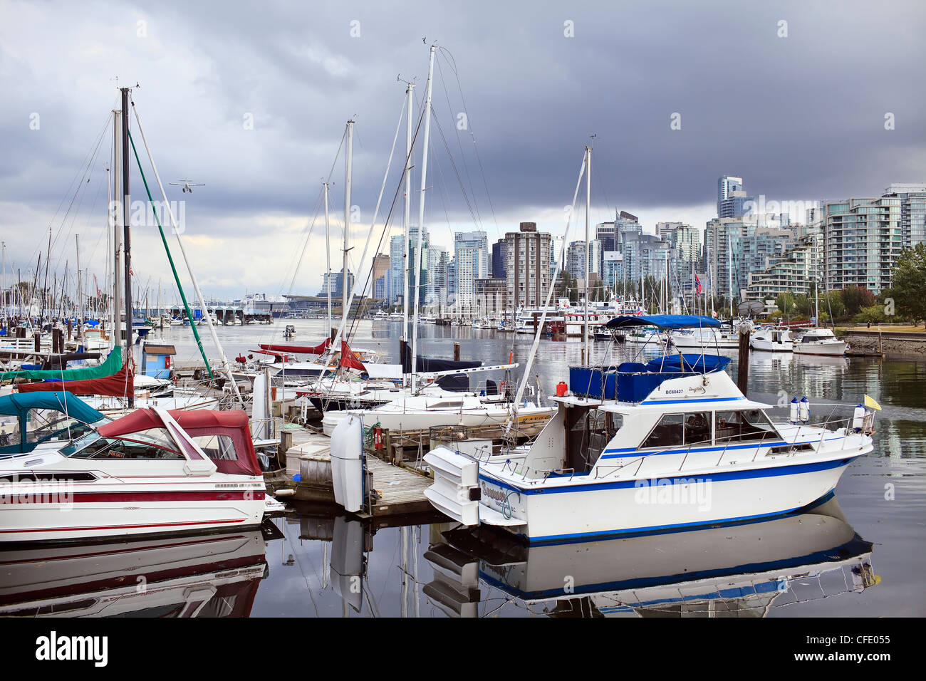 Coal harbour marina high rise hi-res stock photography and images - Alamy