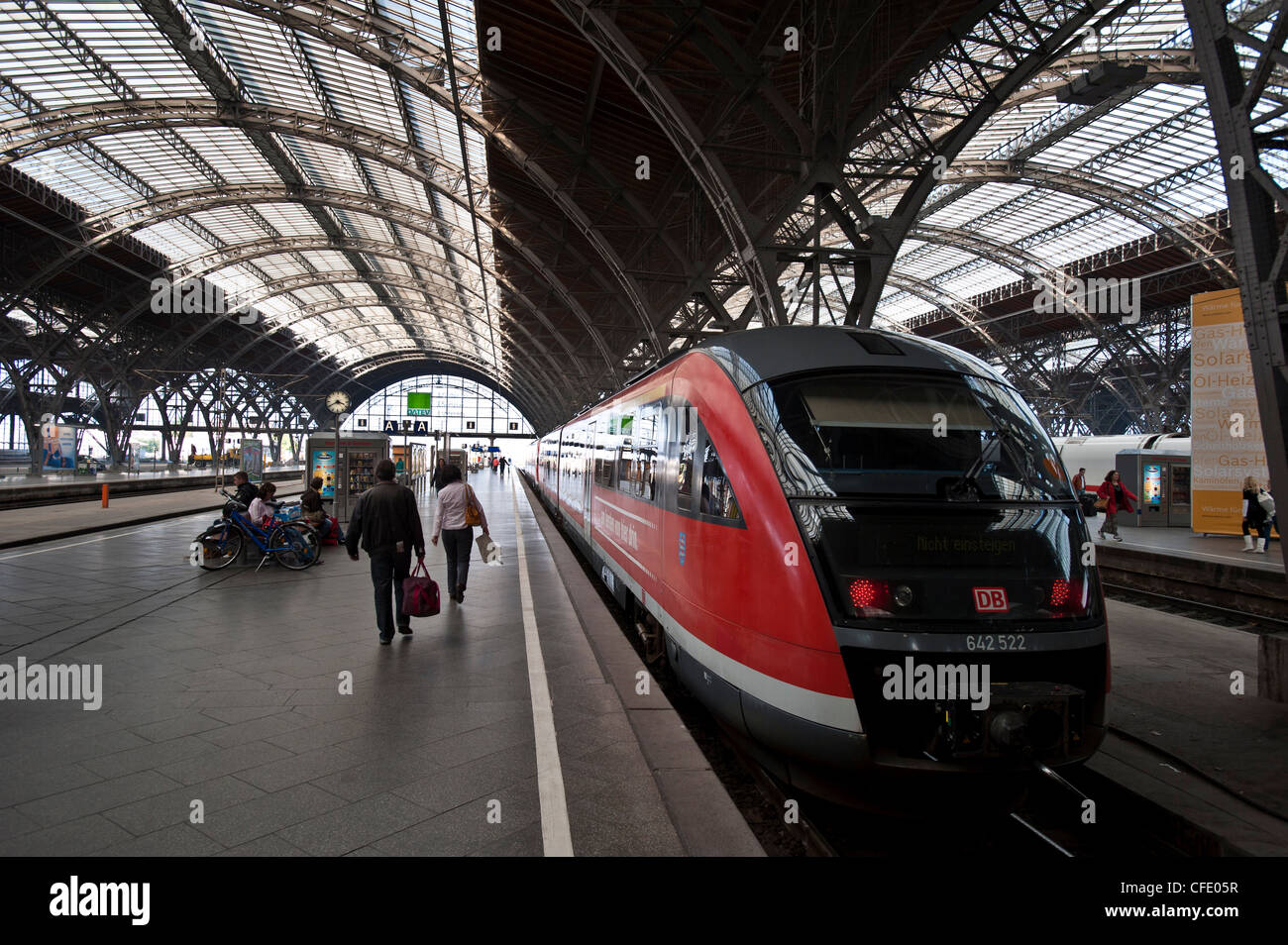 Leipzig hauptbahnhof hi-res stock photography and images - Alamy
