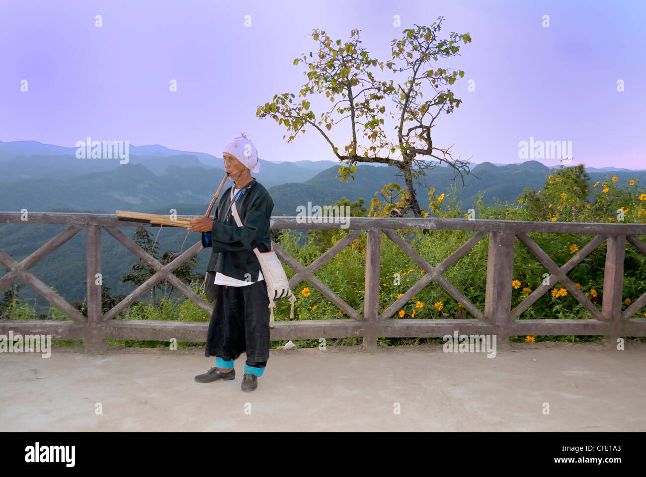 Mong hill tribesman playing mong instrument in Mae hong son Northern ...