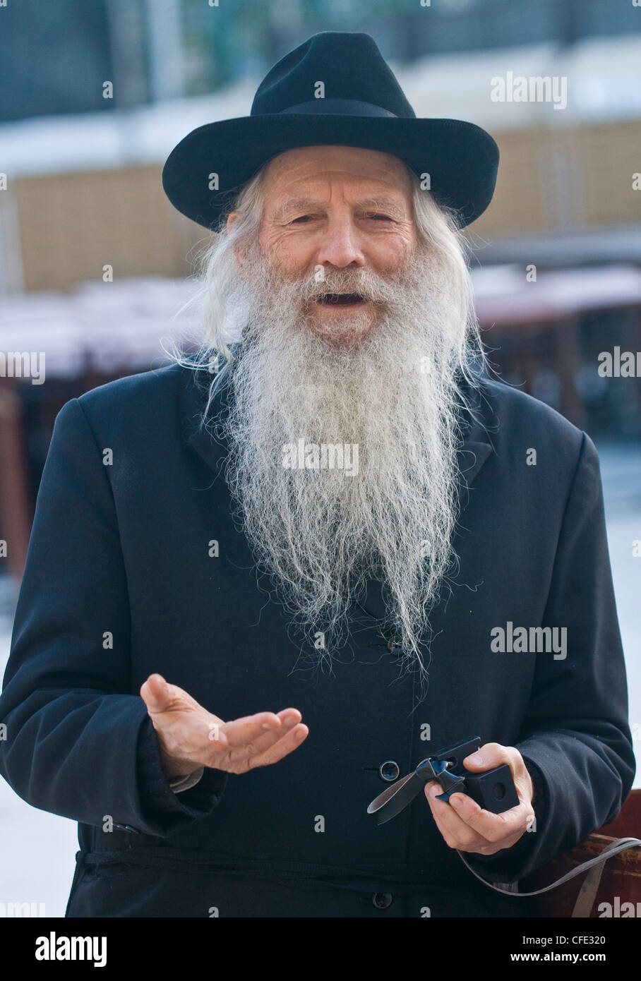Jews prays wailing wall hi-res stock photography and images - Alamy