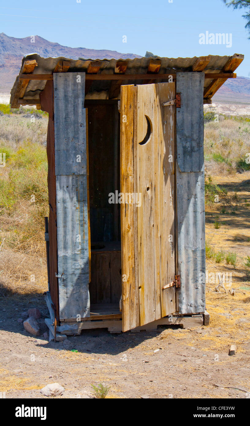 Wild west outhouse Stock Photo: 43951037 - Alamy