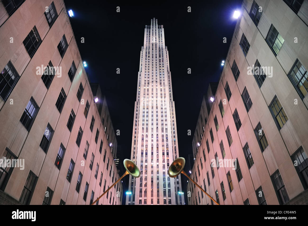 Rockefeller Center at night Stock Photo - Alamy
