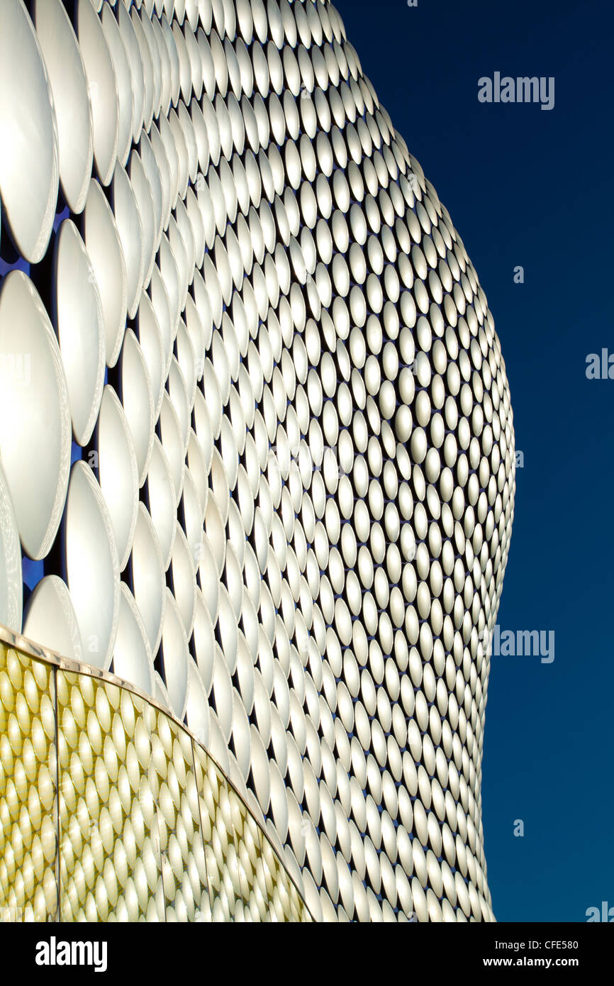 Disc shapes hi-res stock photography and images - Alamy