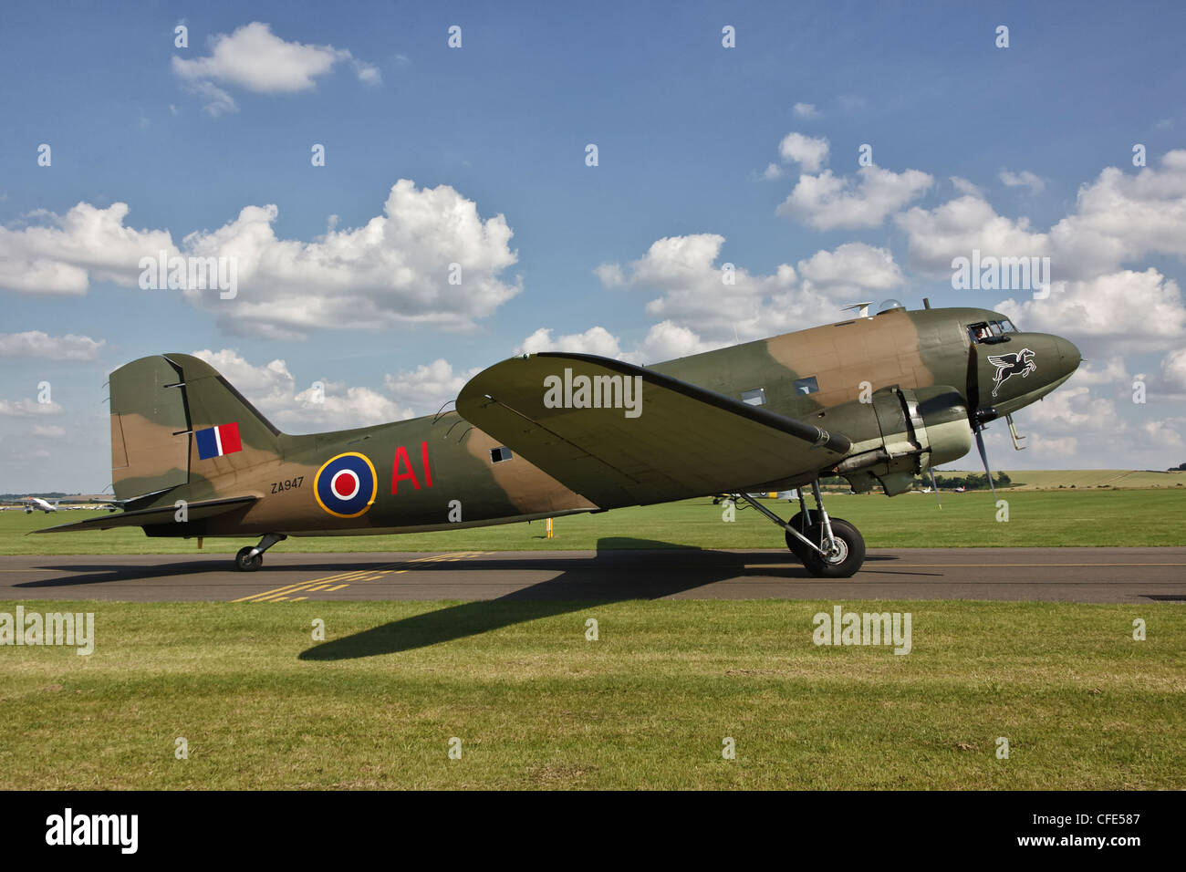 Douglas DC3/ C47 Dakota transport aircraft of the RAF Stock Photo - Alamy Douglas DC3/ C47 Dakota transport aircraft of the RAF Stock Photo - Alamy