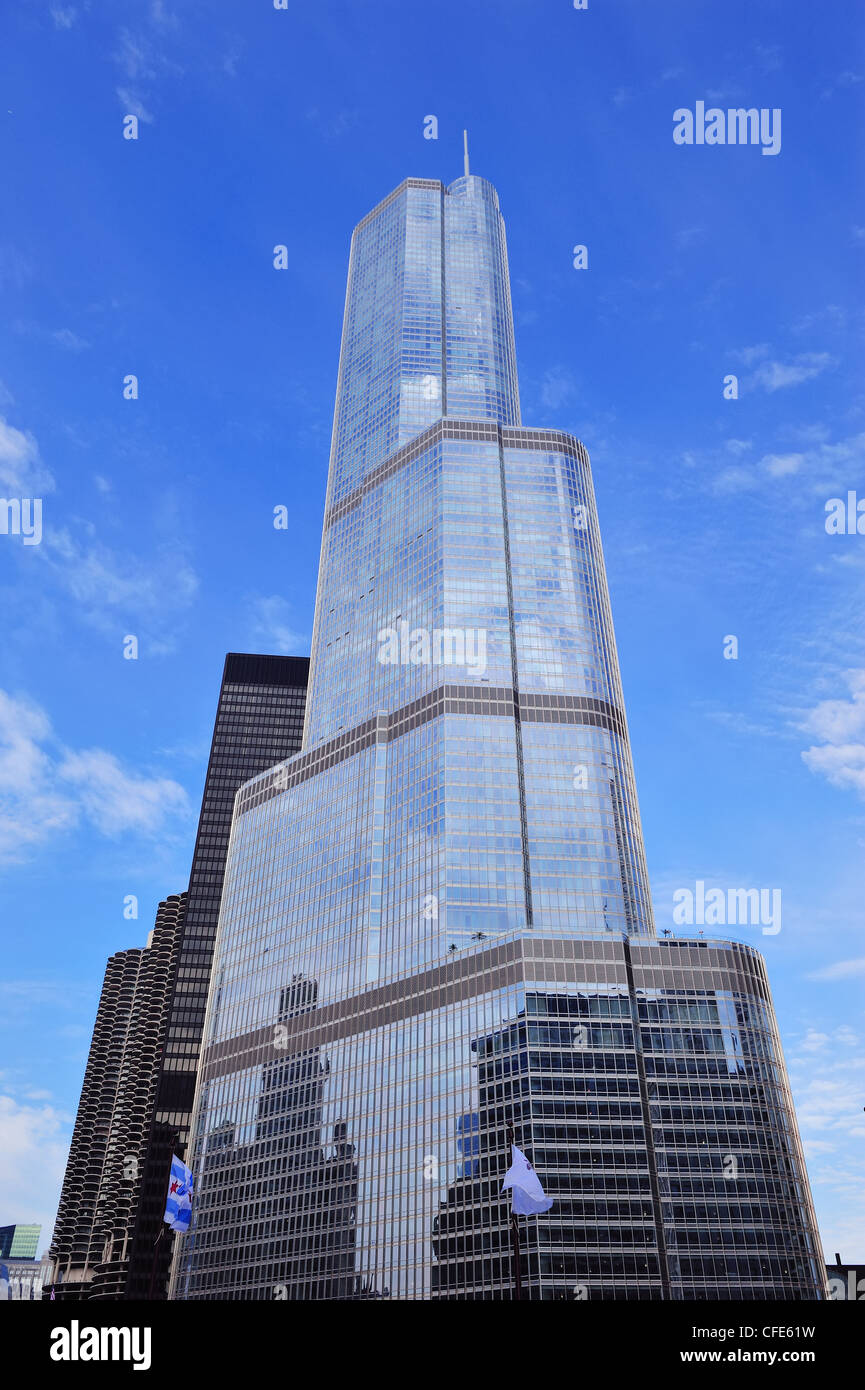Trump tower roof hi-res stock photography and images - Alamy