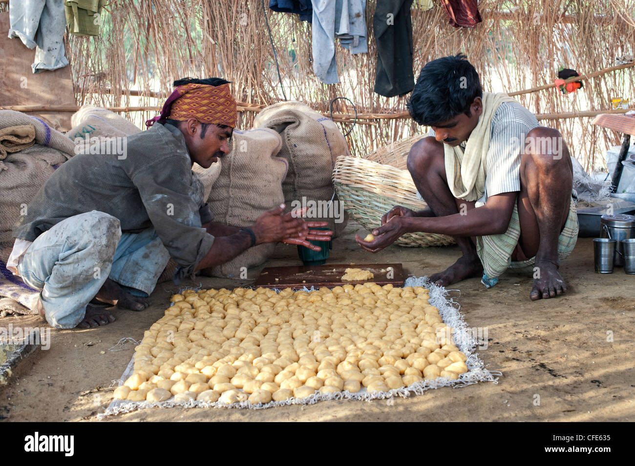 Indian jaggery production hi-res stock photography and images - Alamy