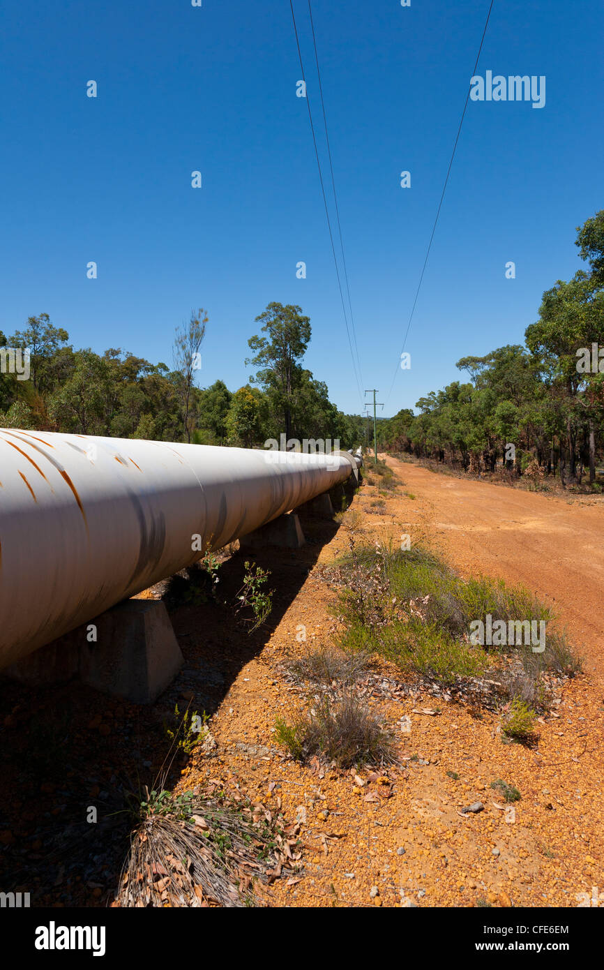 Kalgoolie Maundering Fresh Water Pipeline Stock Photo - Alamy