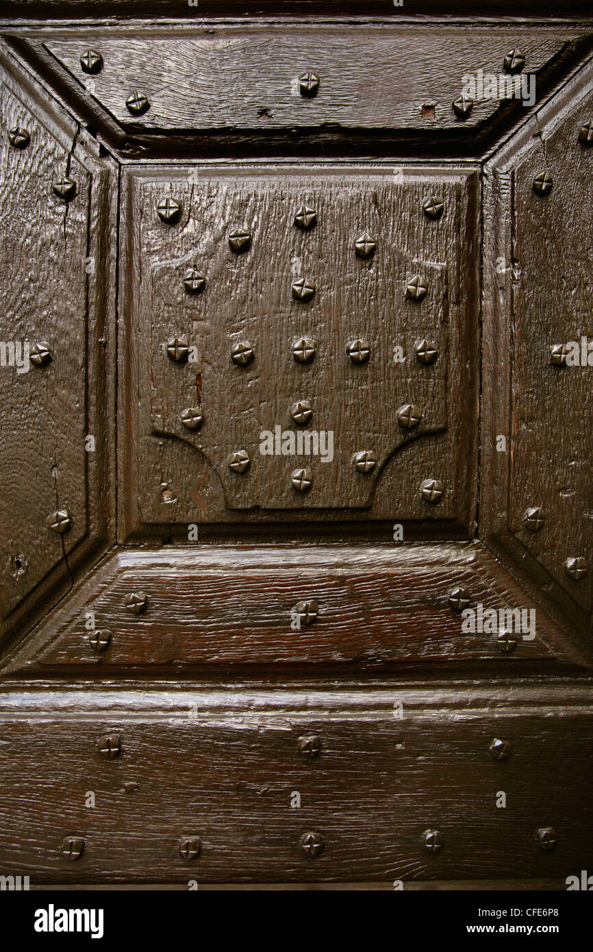 Square panel hi-res stock photography and images - Alamy