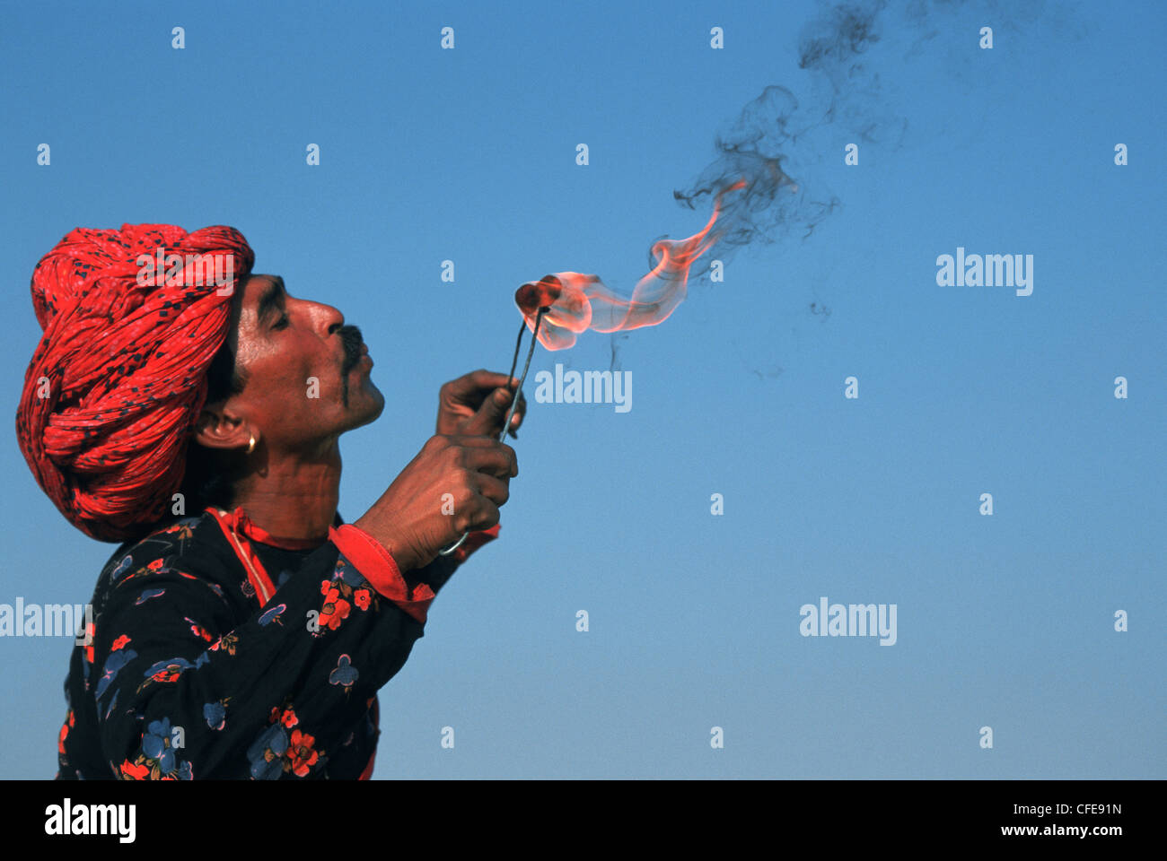 Fire eater ( India Stock Photo - Alamy