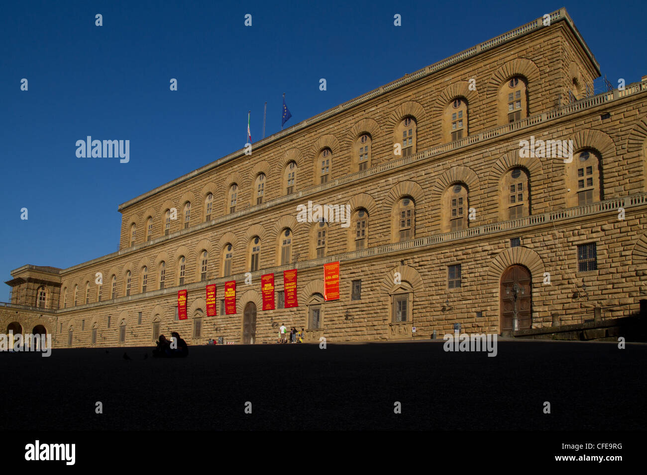 Palatzo de Pitti, Piazza de' Pitti, Florence, Tuscany Stock Photo - Alamy