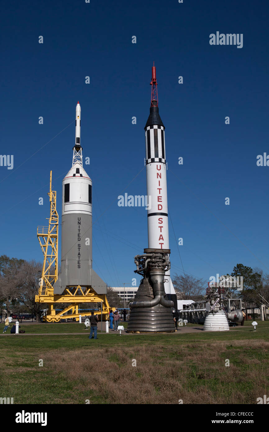 Space ships hi-res stock photography and images - Alamy