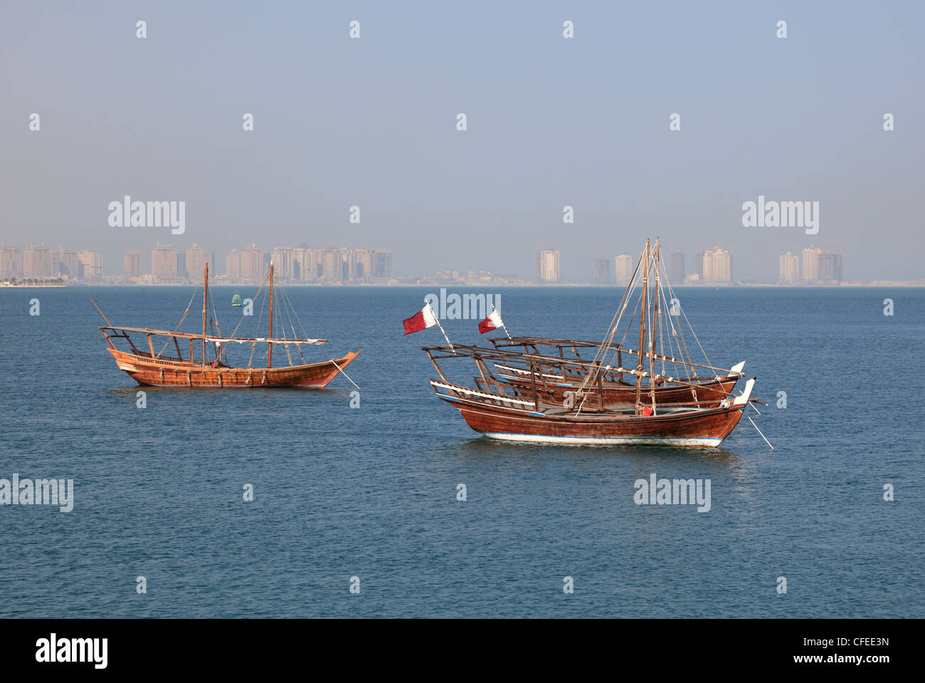 Qatar doha dhow traditional boat hi-res stock photography and images ...