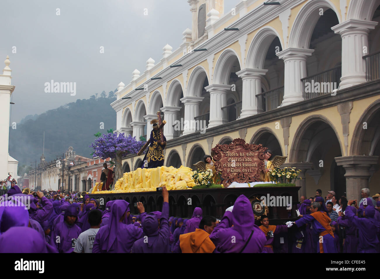 Jesus procession hi-res stock photography and images - Alamy