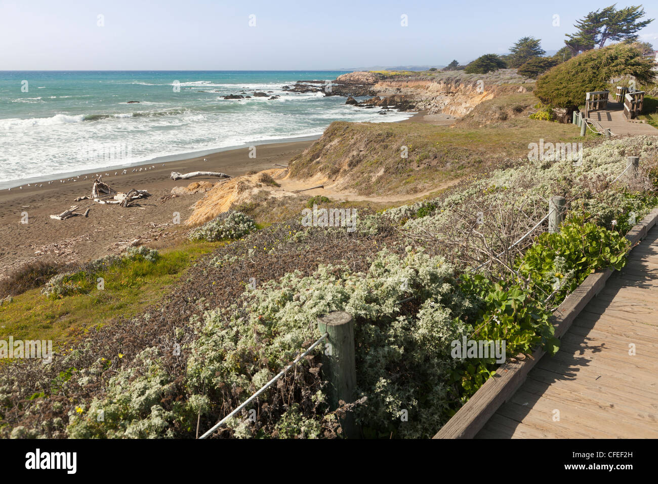 Scenic walkway railing along hi-res stock photography and images - Alamy