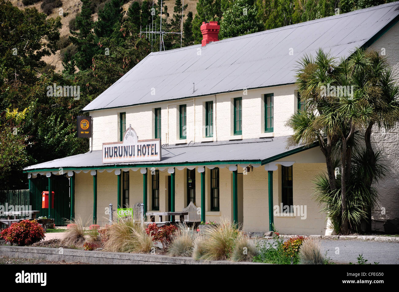 Historic Hurunui Hotel, Hurunui, North Canterbury, Canterbury Region ...