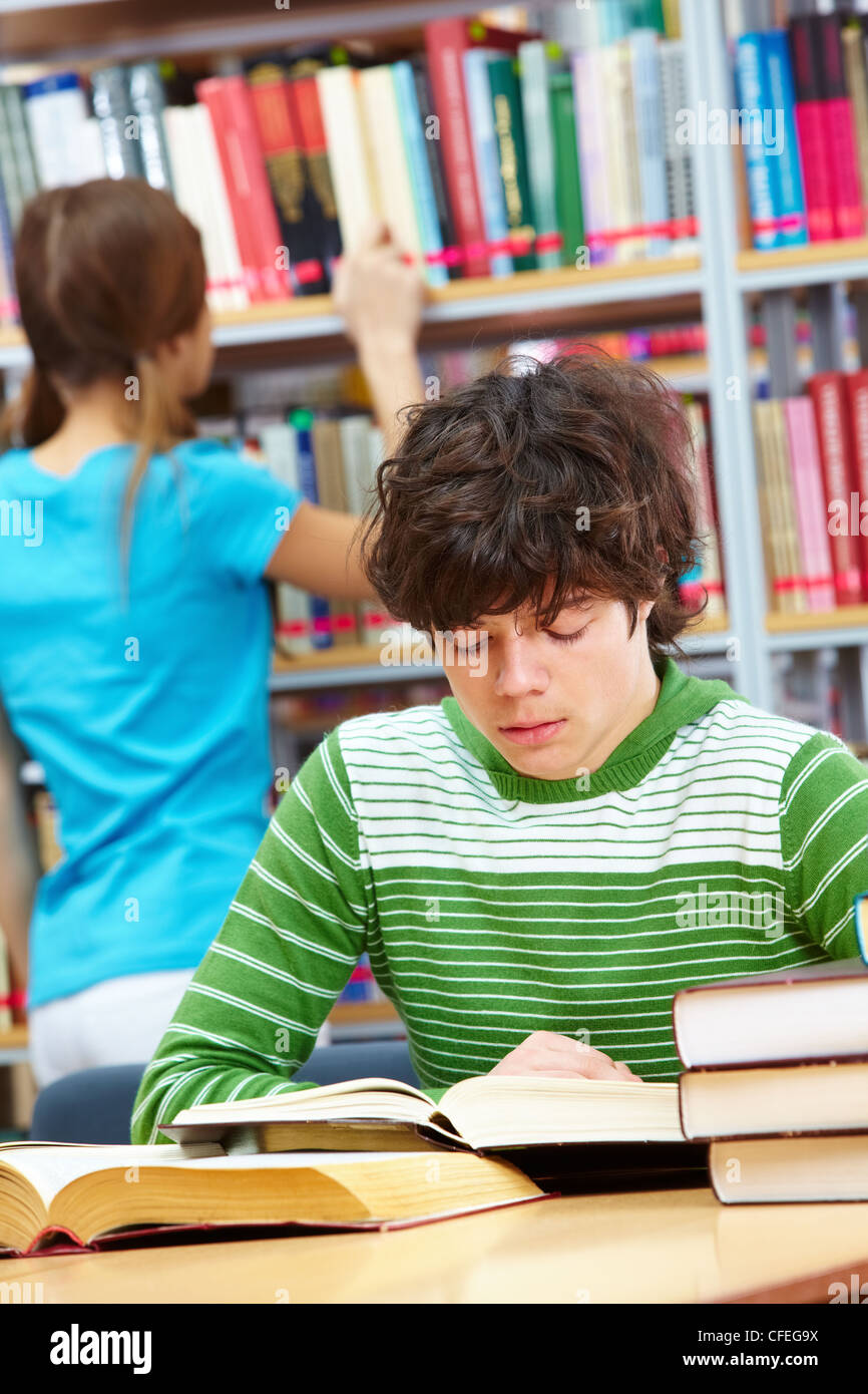 Person reading dictionary hi-res stock photography and images - Alamy