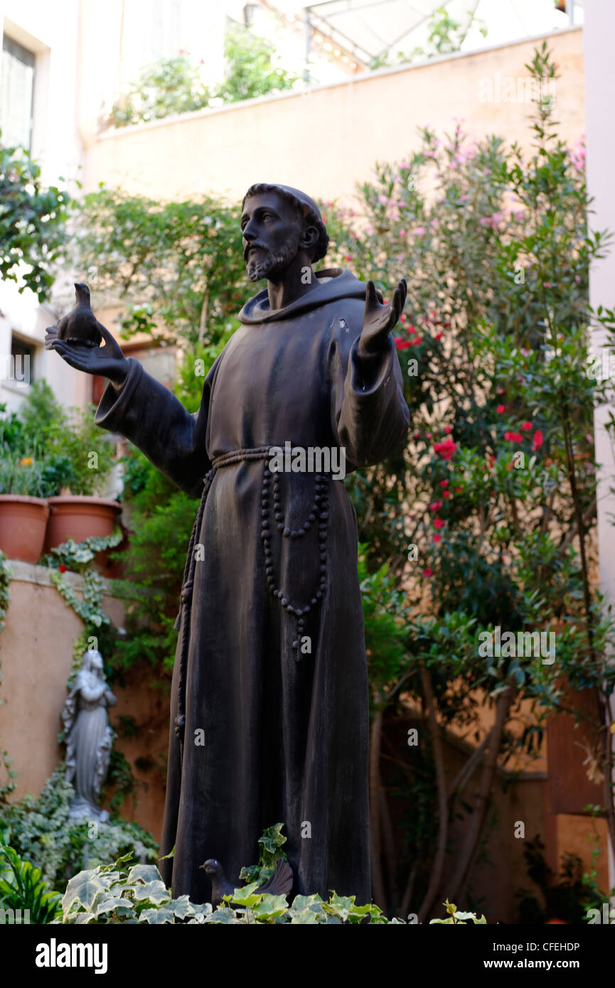 Old town alleys catholic hi-res stock photography and images - Alamy