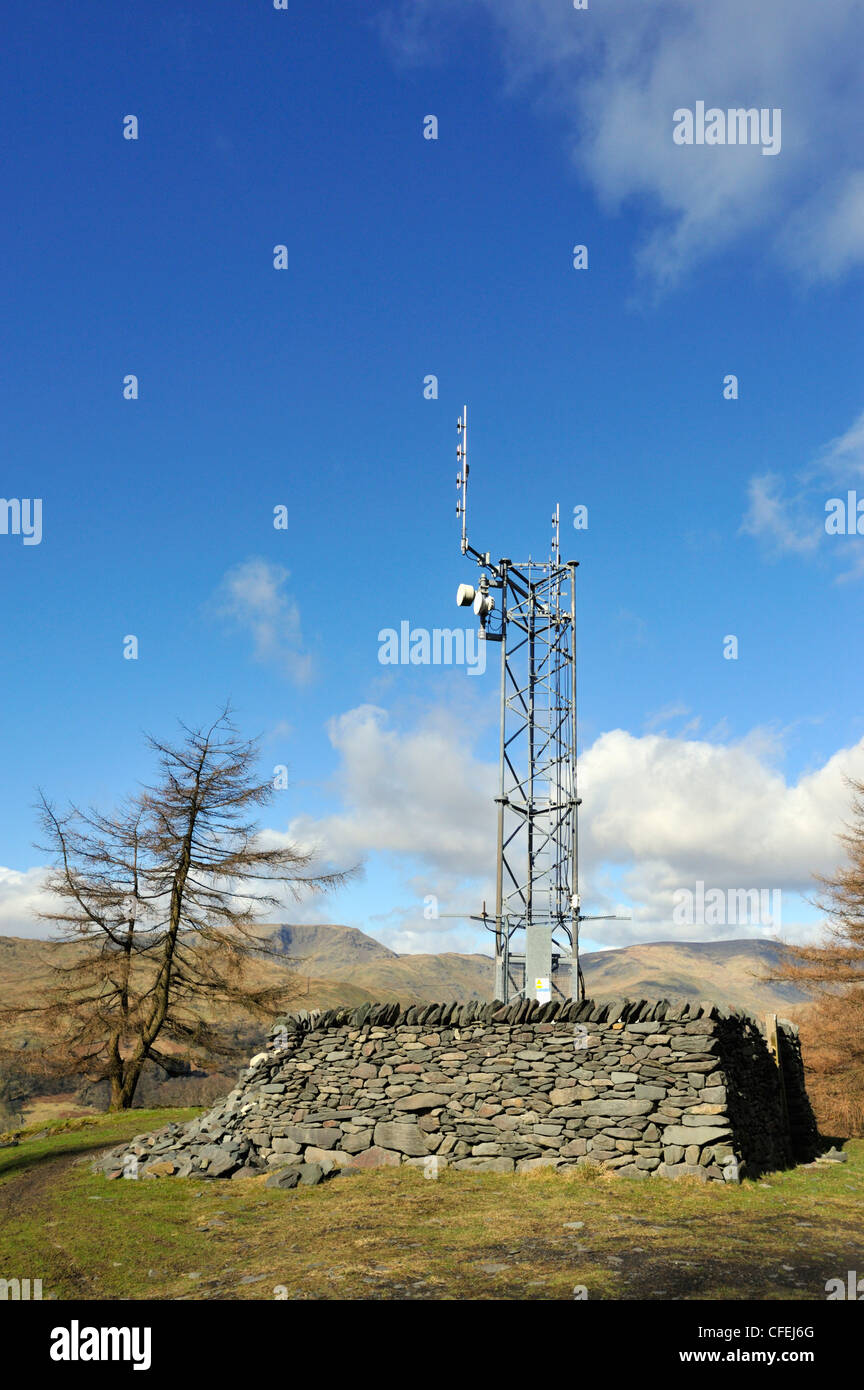 Telecommunications mast. Disused slate quarry, Applethwaite Common ...