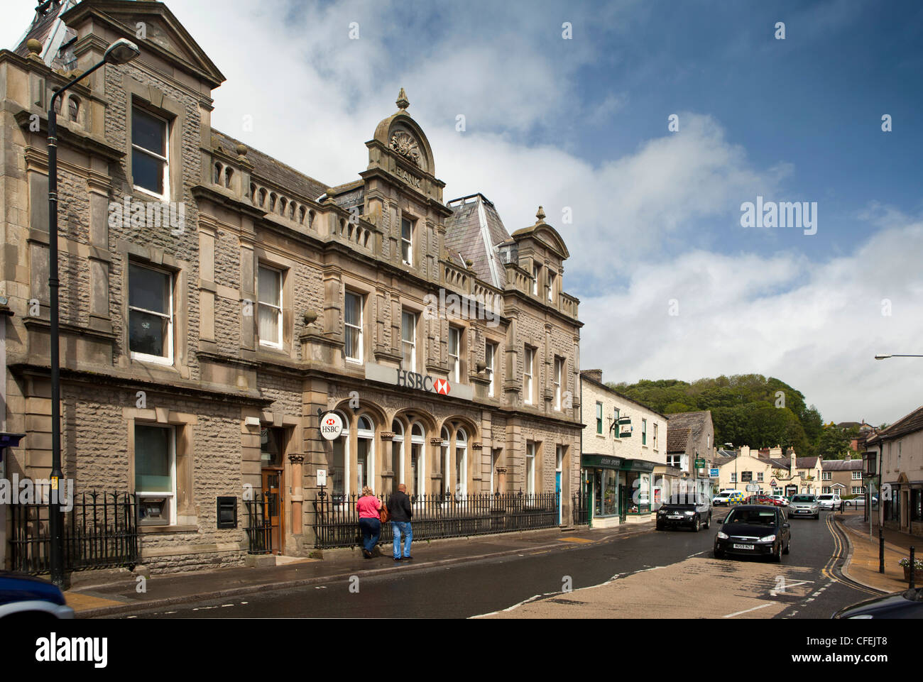 UK, England, Yorkshire, Leyburn, High Street, elegant architecture HSBC ...