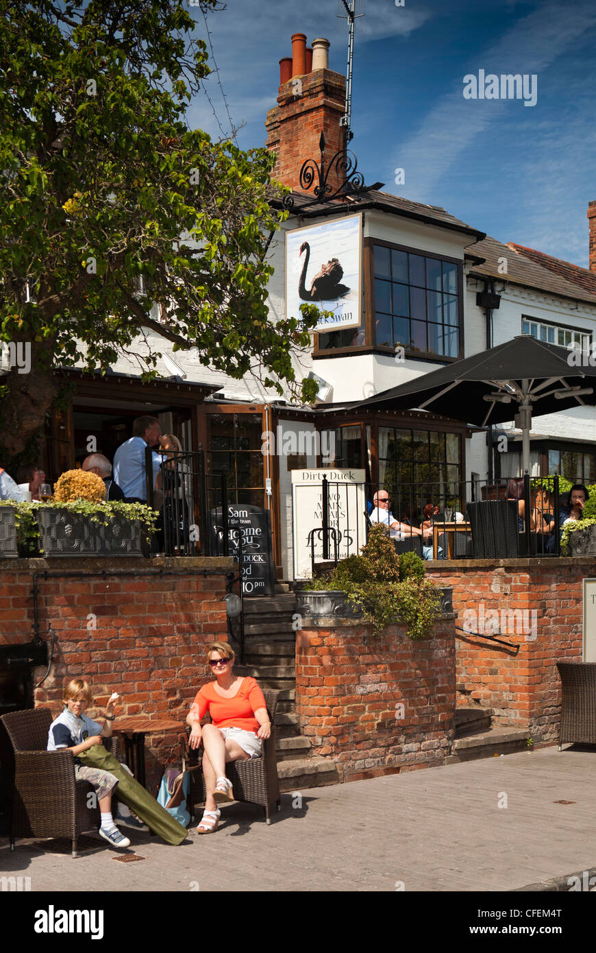 Swan Lane High Resolution Stock Photography and Images - Alamy