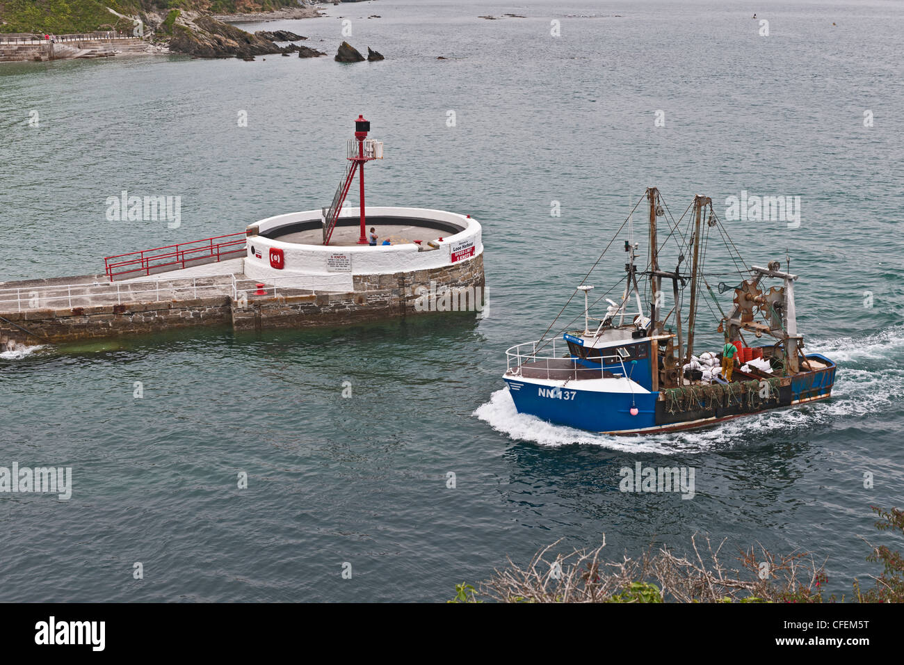 BANJO PIER, TRAWLER, LOOE, CORNWALL Stock Photo - Alamy